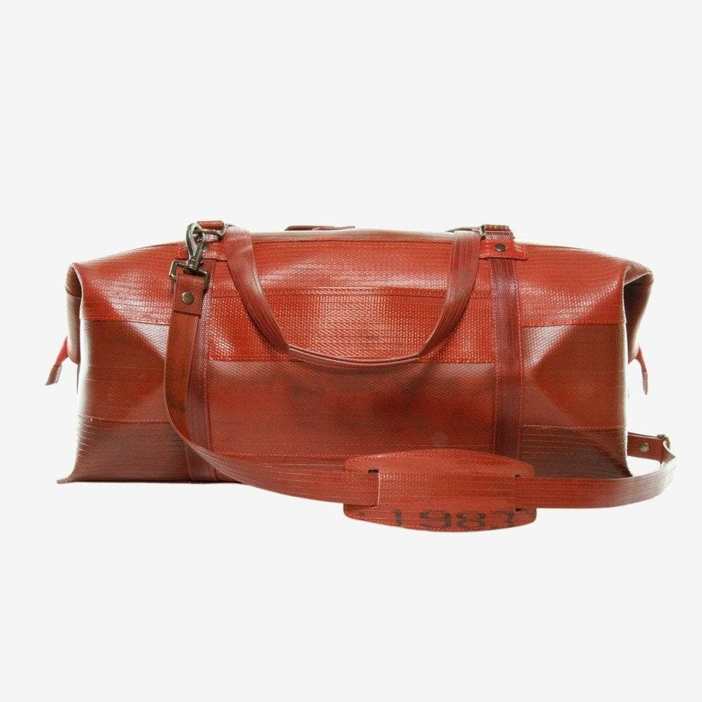 Elvis & Kresse | Upcycled, Firehose, Parachute silk | Wallets, Bags ...